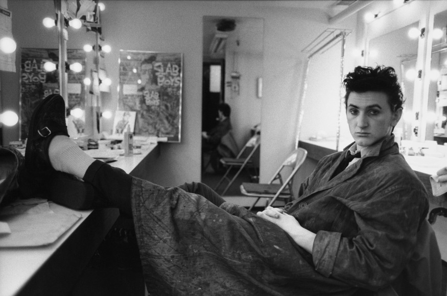 Mary Ellen Mark - Artists - Howard Greenberg Gallery