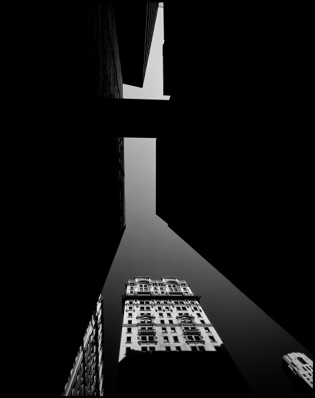 Simon Chaput - Artists - Howard Greenberg Gallery