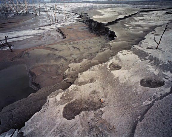 Edward Burtynsky - - Exhibitions - Sundaram Tagore Gallery