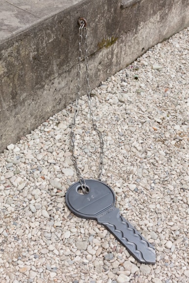 Amanda Ross-Ho - Artists - Mitchell-Innes & Nash