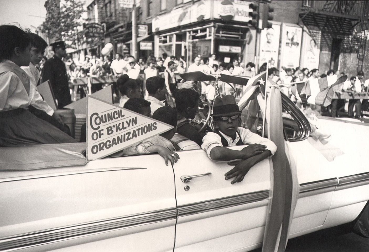 SIMPSON KALISHER (1926-2023) - NEW YORK STREET PHOTOGRAPHY ...