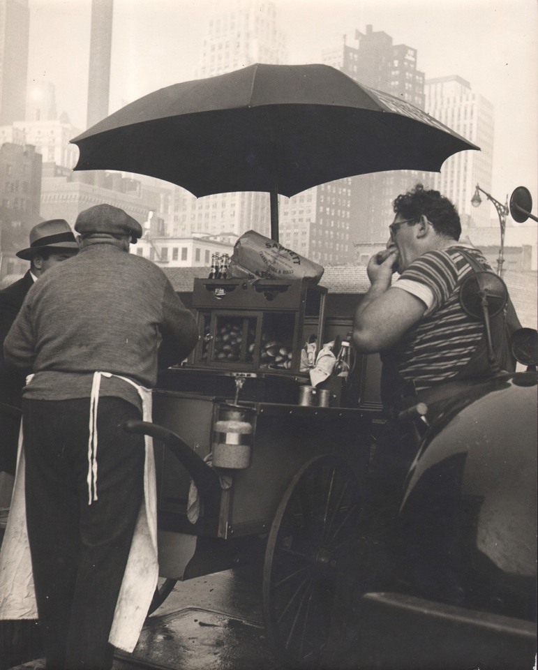 SIMPSON KALISHER (1926-2023) - NEW YORK STREET PHOTOGRAPHY ...