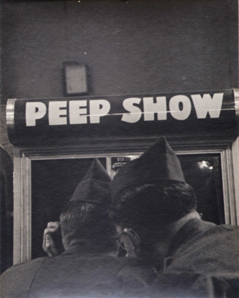 SIMPSON KALISHER (1926-2023) - NEW YORK STREET PHOTOGRAPHY ...