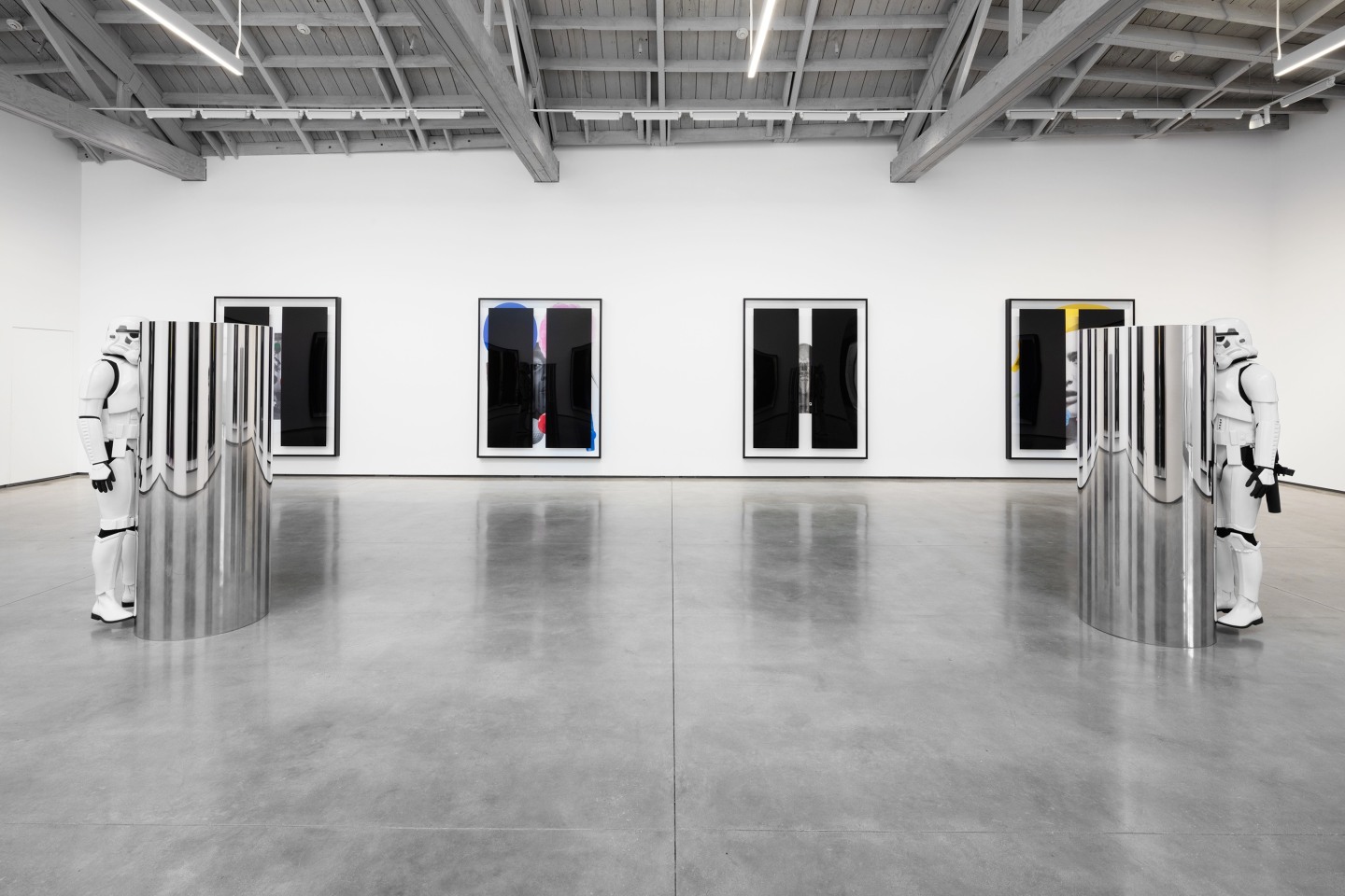 Kathryn Andrews - Black Bars - Exhibitions - David Kordansky Gallery