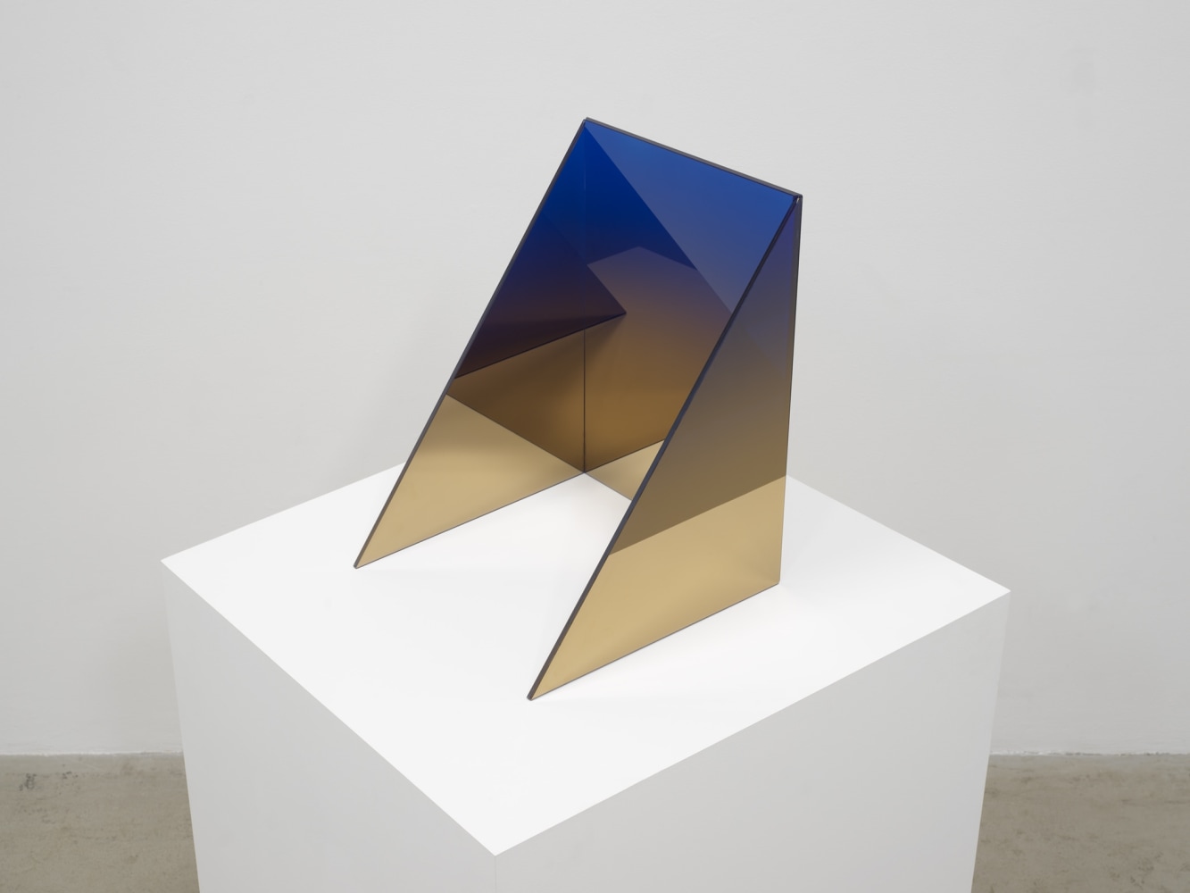 Larry Bell - Artists - Anthony Meier