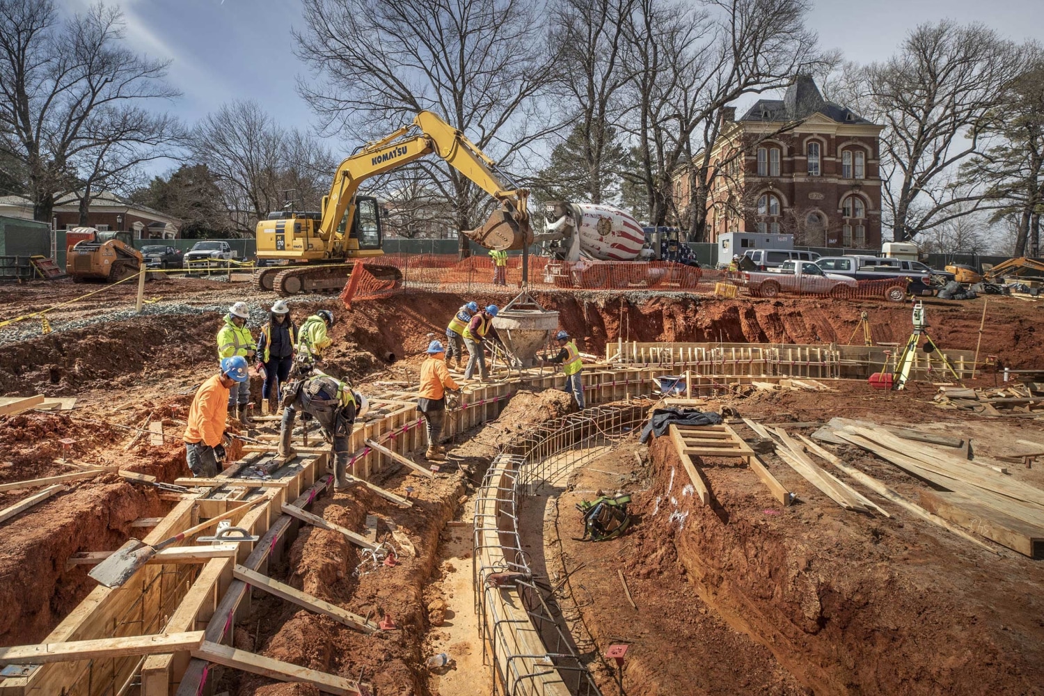 Quarra Stone - Memorial to Enslaved Laborers at the University of ...