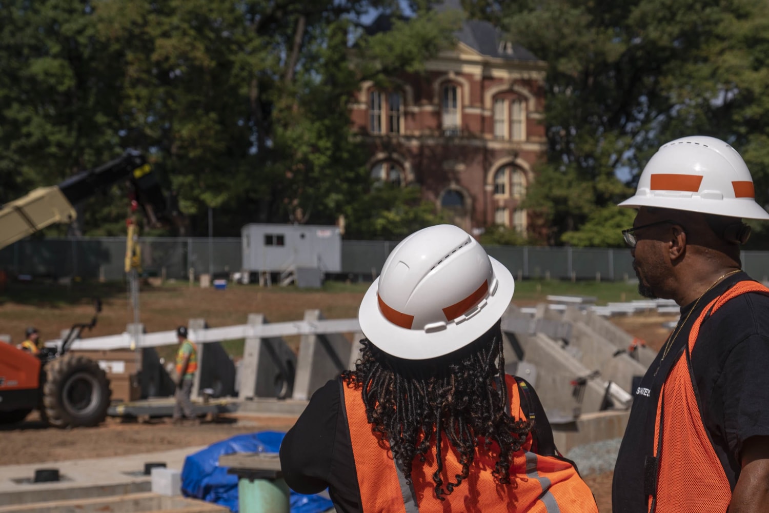 Quarra Stone - Memorial to Enslaved Laborers at the University of ...