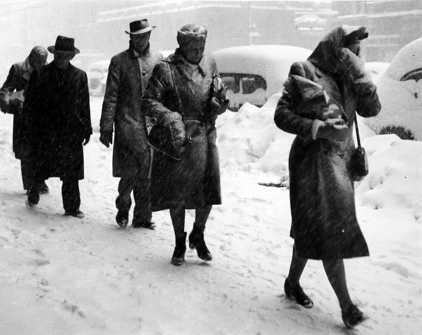 Ted Croner - Artists - Howard Greenberg Gallery