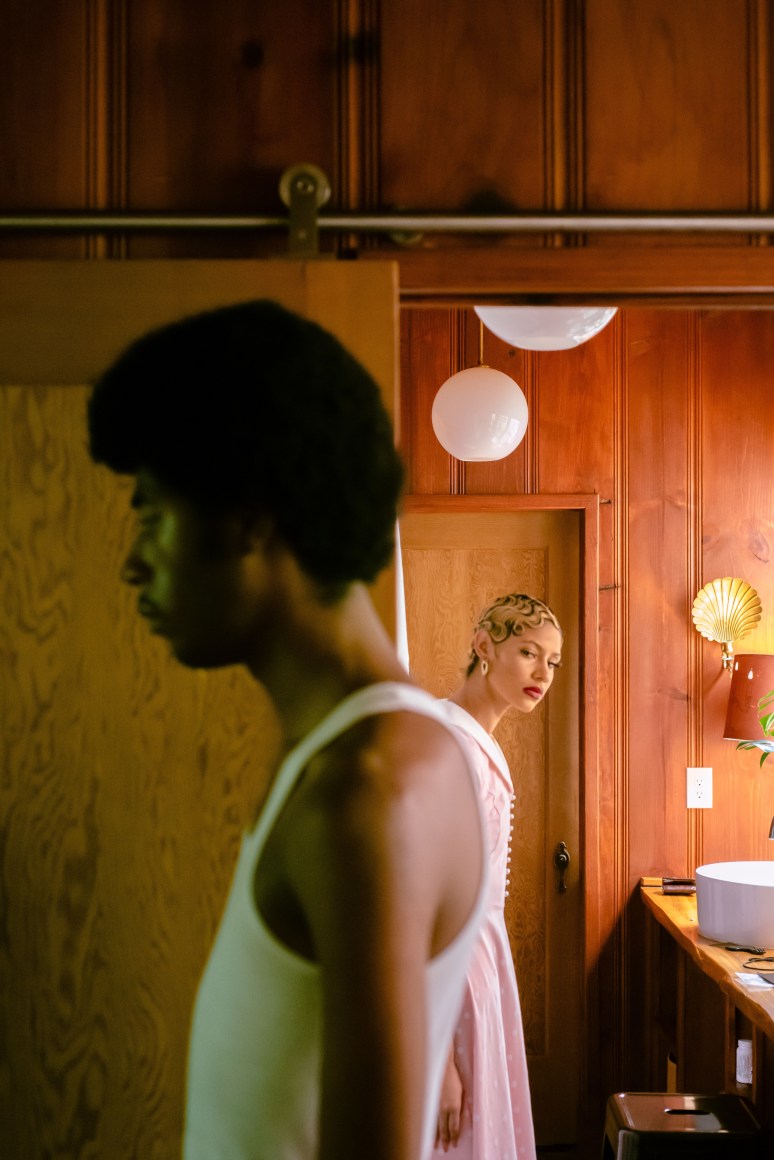 Trenity Thomas - Artists - FERRARA SHOWMAN GALLERY