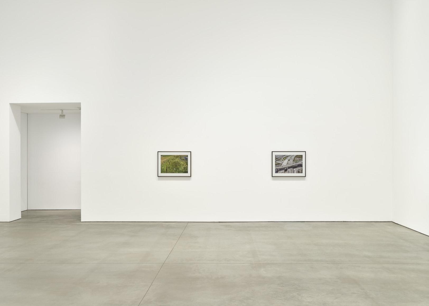 Stephen Shore - - GALLERY EXHIBITIONS - 303 Gallery