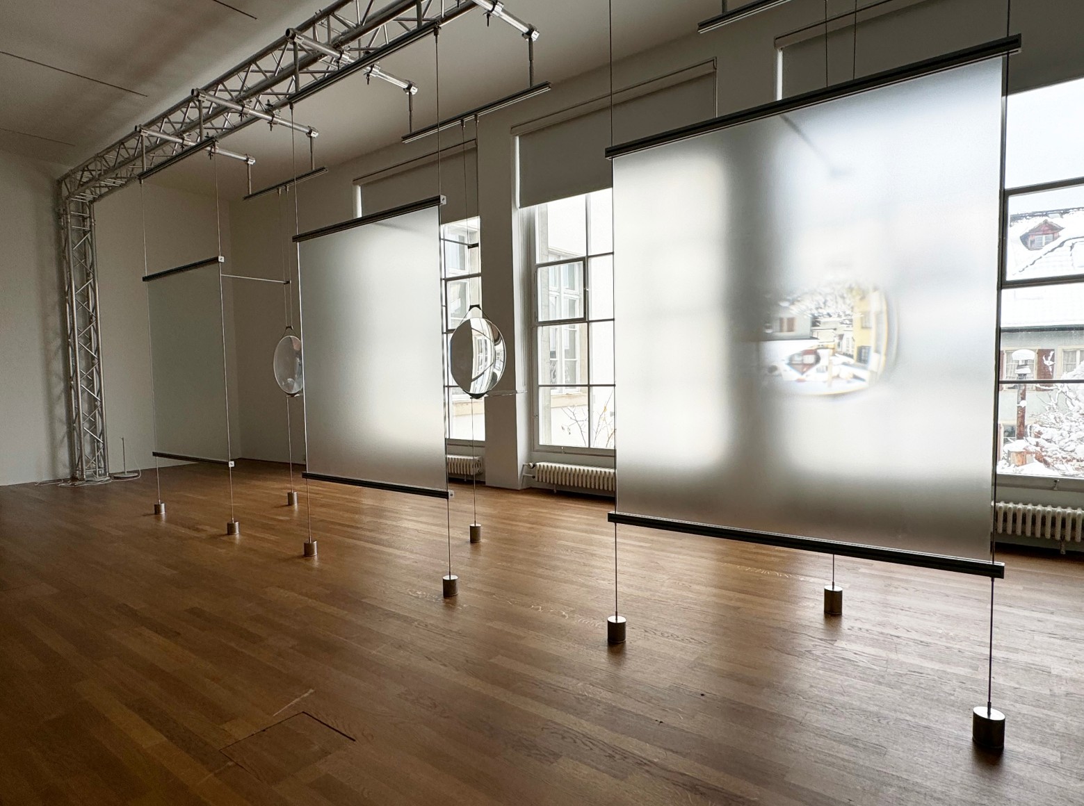 EMBODIED LIGHT II - Projects - Studio James Carpenter / JCDA Inc.