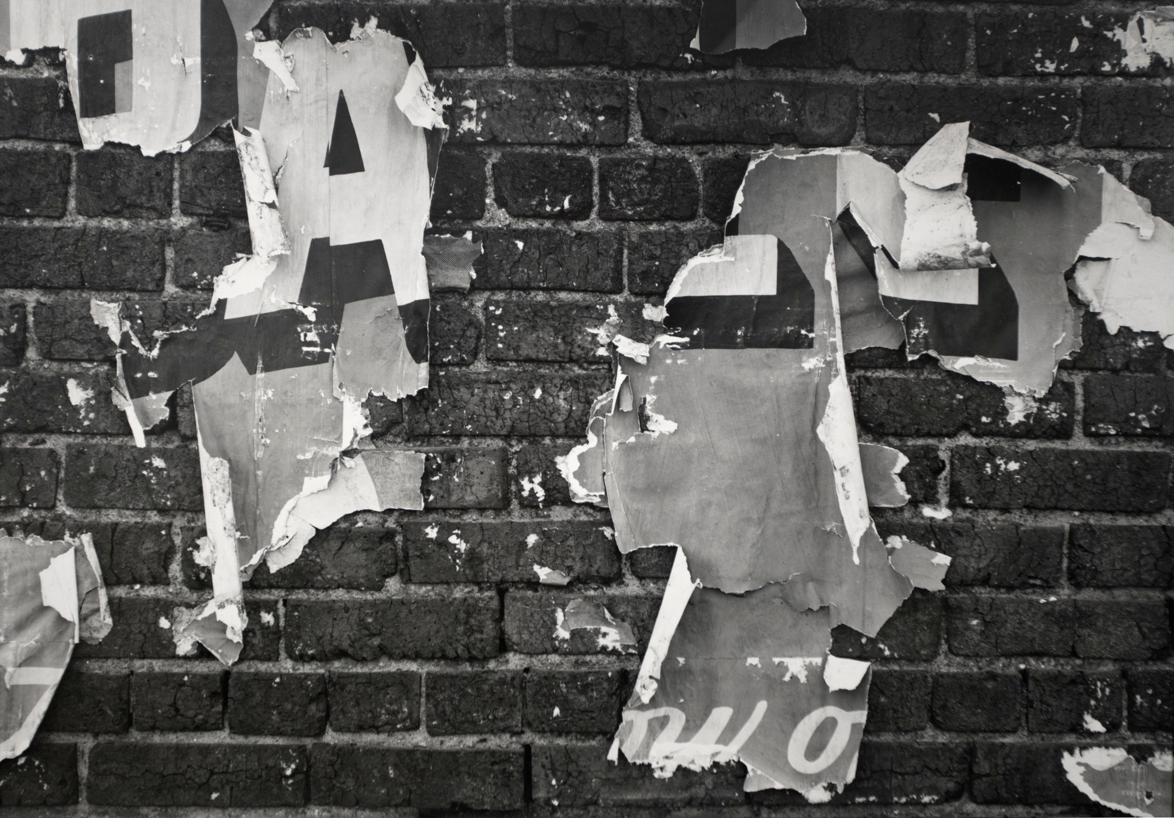 Aaron Siskind - Artists - Bruce Silverstein