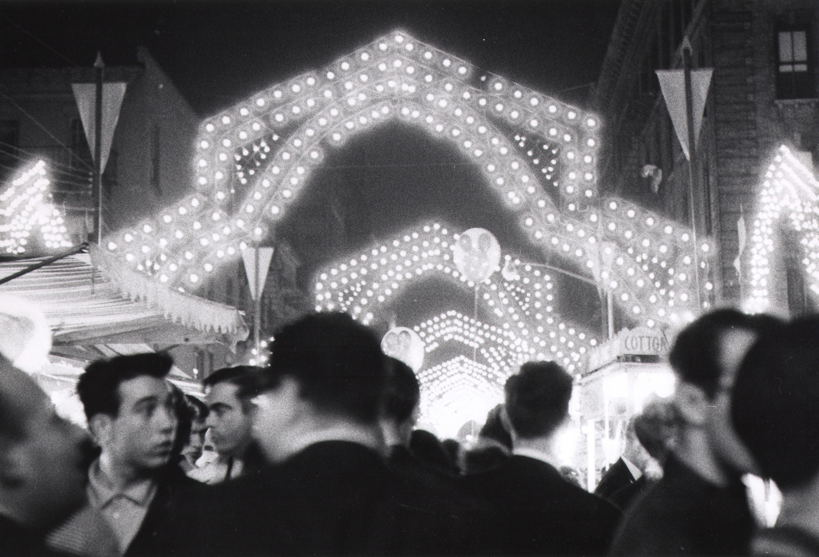 SIMPSON KALISHER (1926-2023) - NEW YORK STREET PHOTOGRAPHY ...