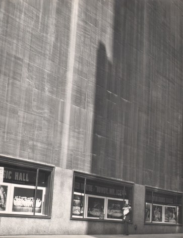 SIMPSON KALISHER (1926-2023) - NEW YORK STREET PHOTOGRAPHY ...